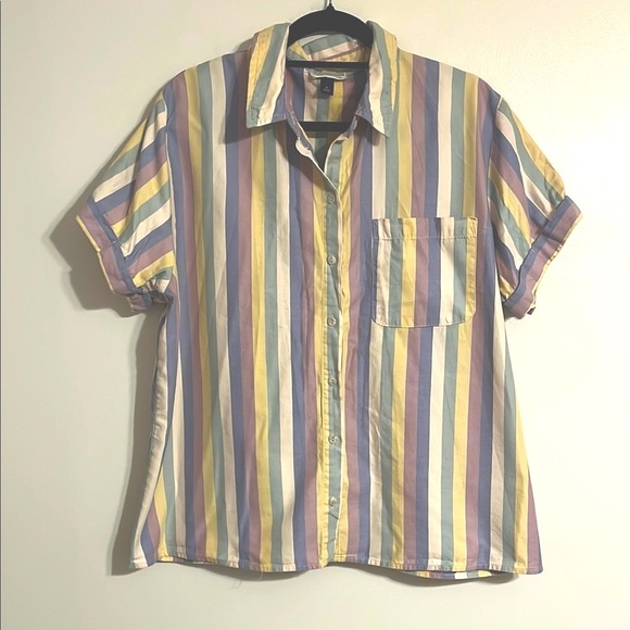 Universal Thread | Tops | Universal Thread Womens Striped Button Down ...